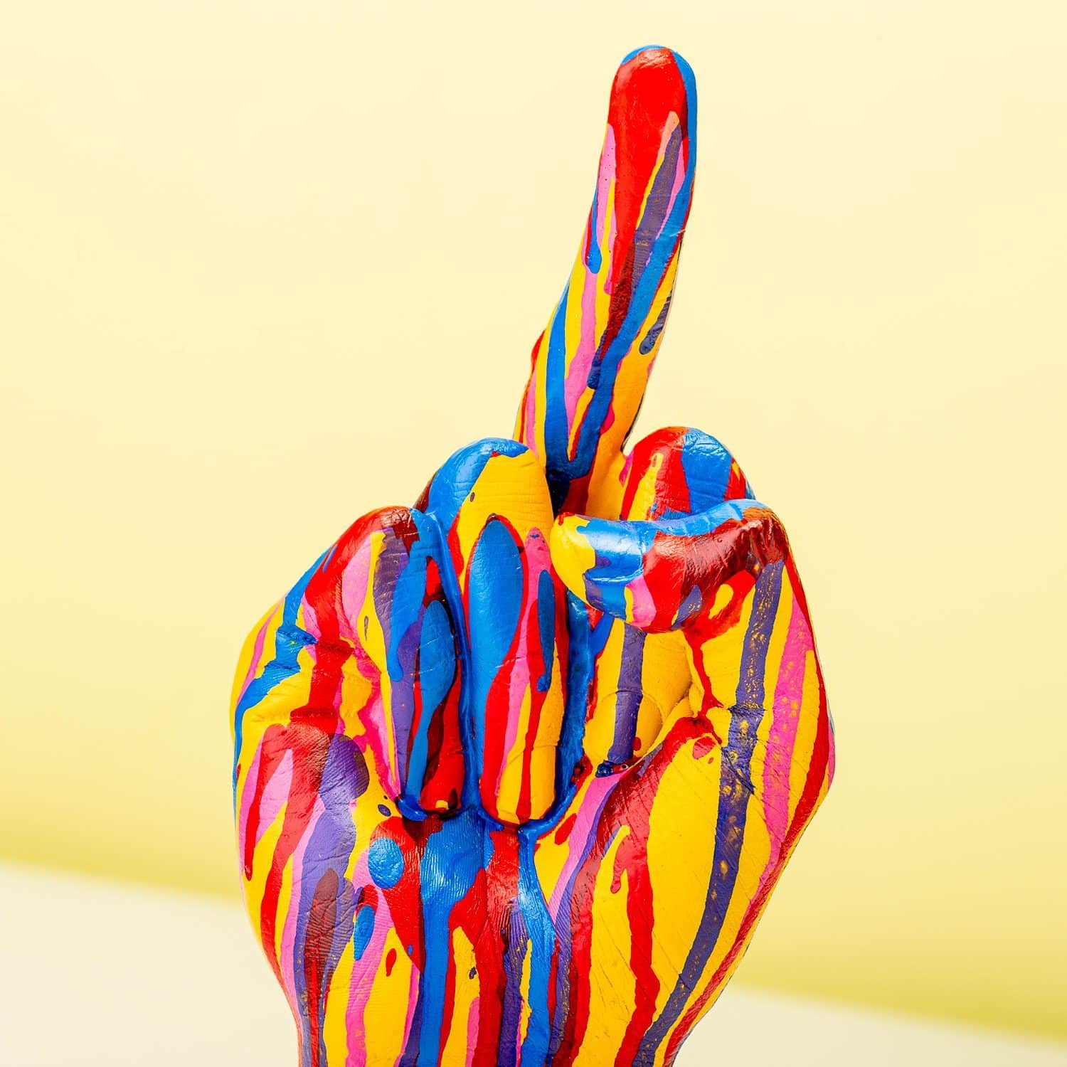 Mittelfinger-Statue - Vripper